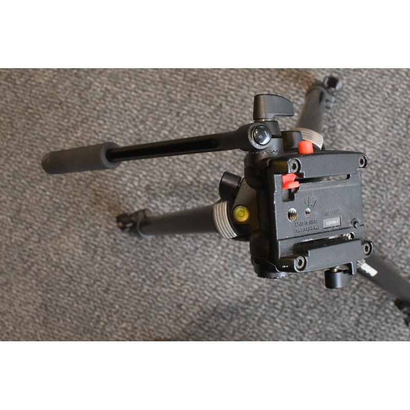 MANFROTTO 055B + 701HDV