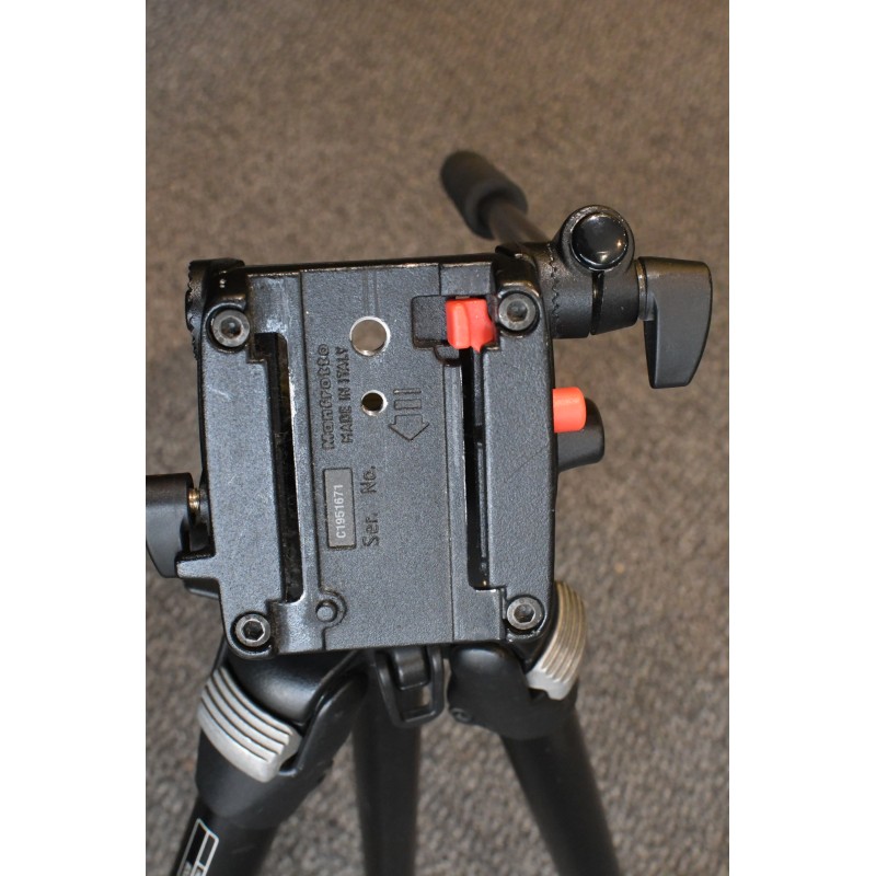 MANFROTTO 055B + 701HDV